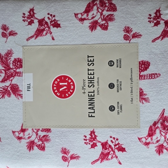 Martha Stewart | Bedding | Martha Stewart Brand Red White Cardinals ...